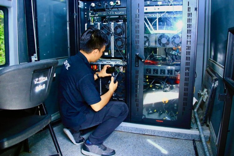 Perkuat Sinyal Komunikasi Pengawalan G20, Div TIK Polri Siagakan ...